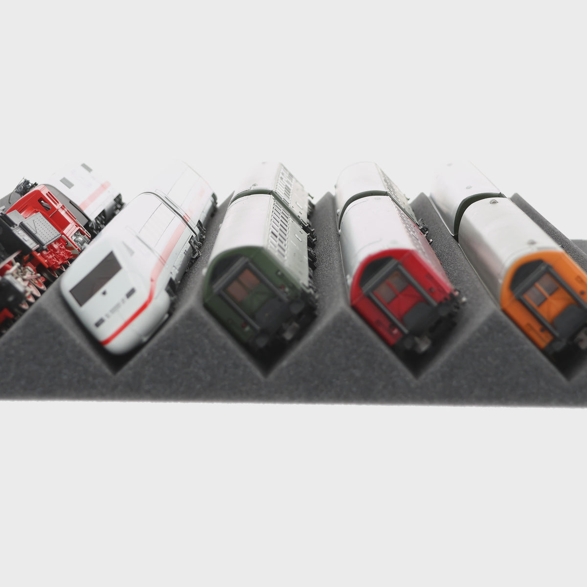 Euro container for model railway with train bed - 5 compartments for H ...